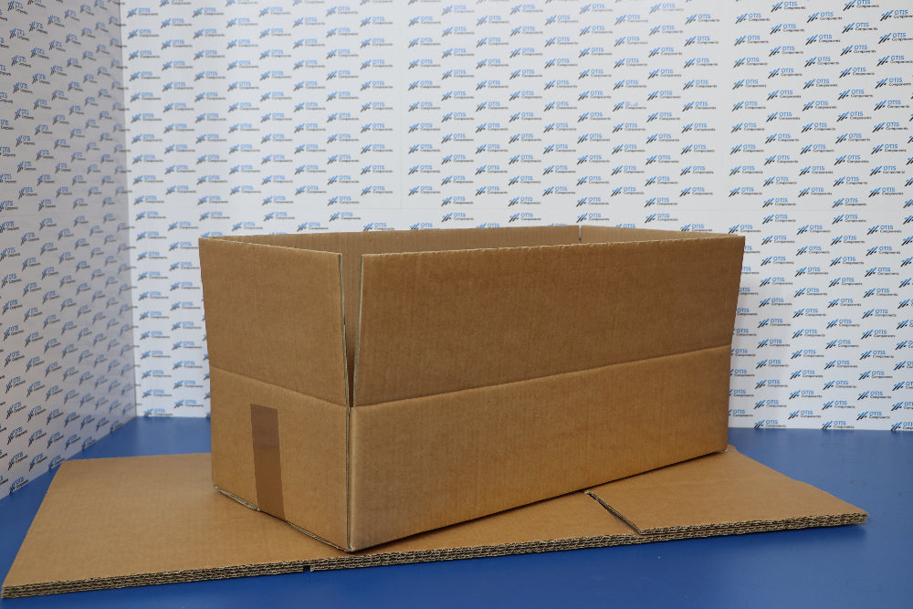 Compact Number Plate Box - Holds 50 Standard Oblong Plates | Essential ...